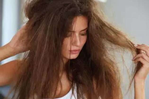 Frizz In Hair: Causes And Solutions